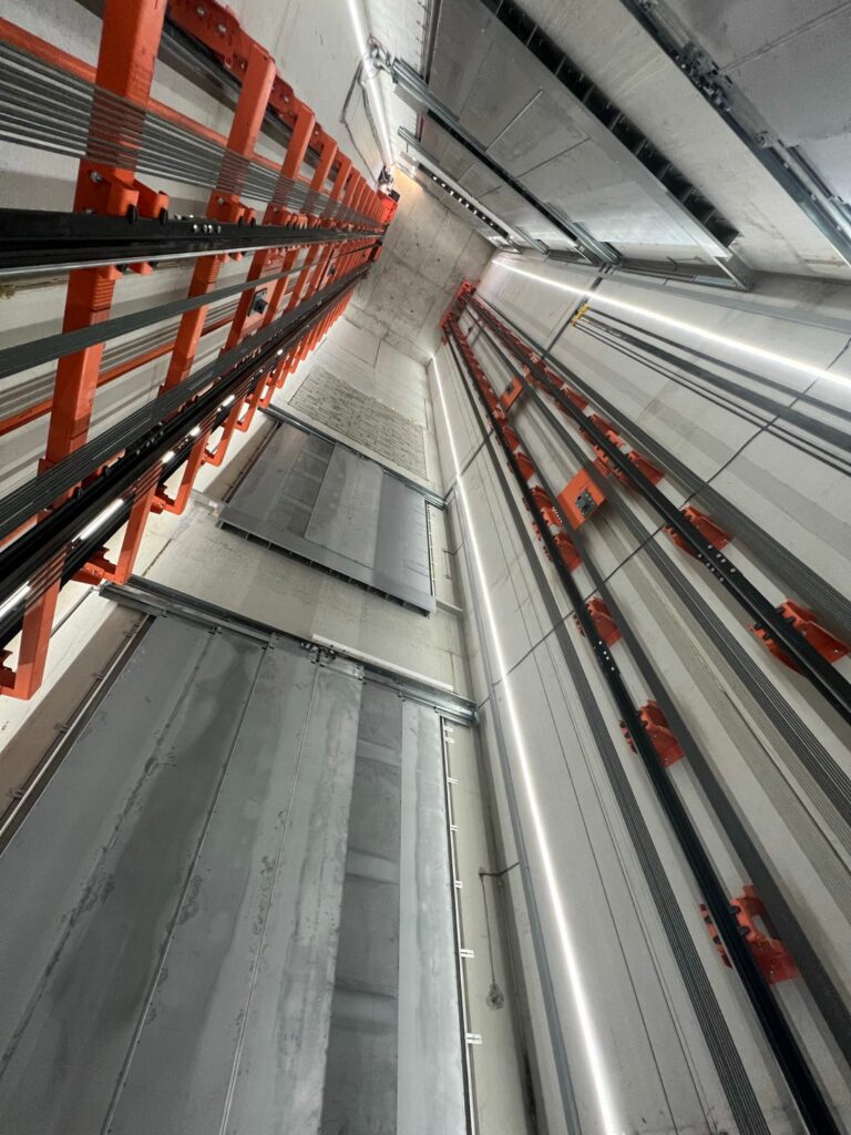 Monte-charges : un ascenseur de chargement de qualité française